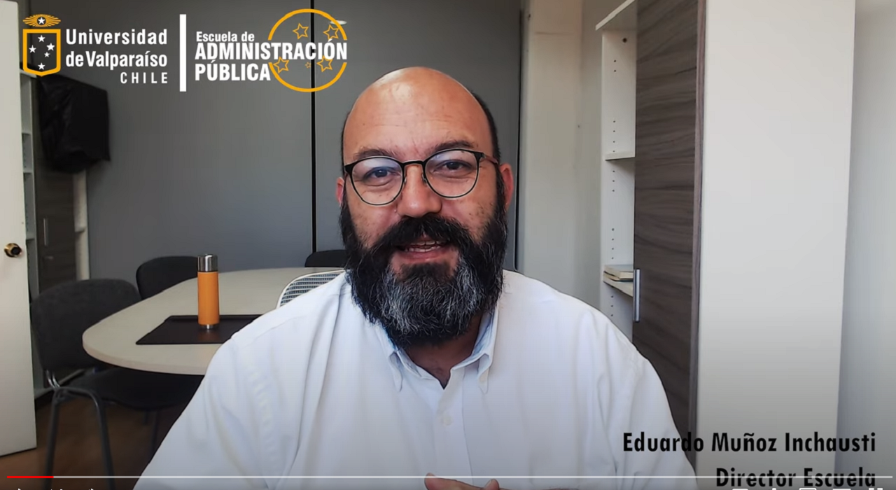 Saludo Navideño del Director de Escuela de Administración Pública Prof ...